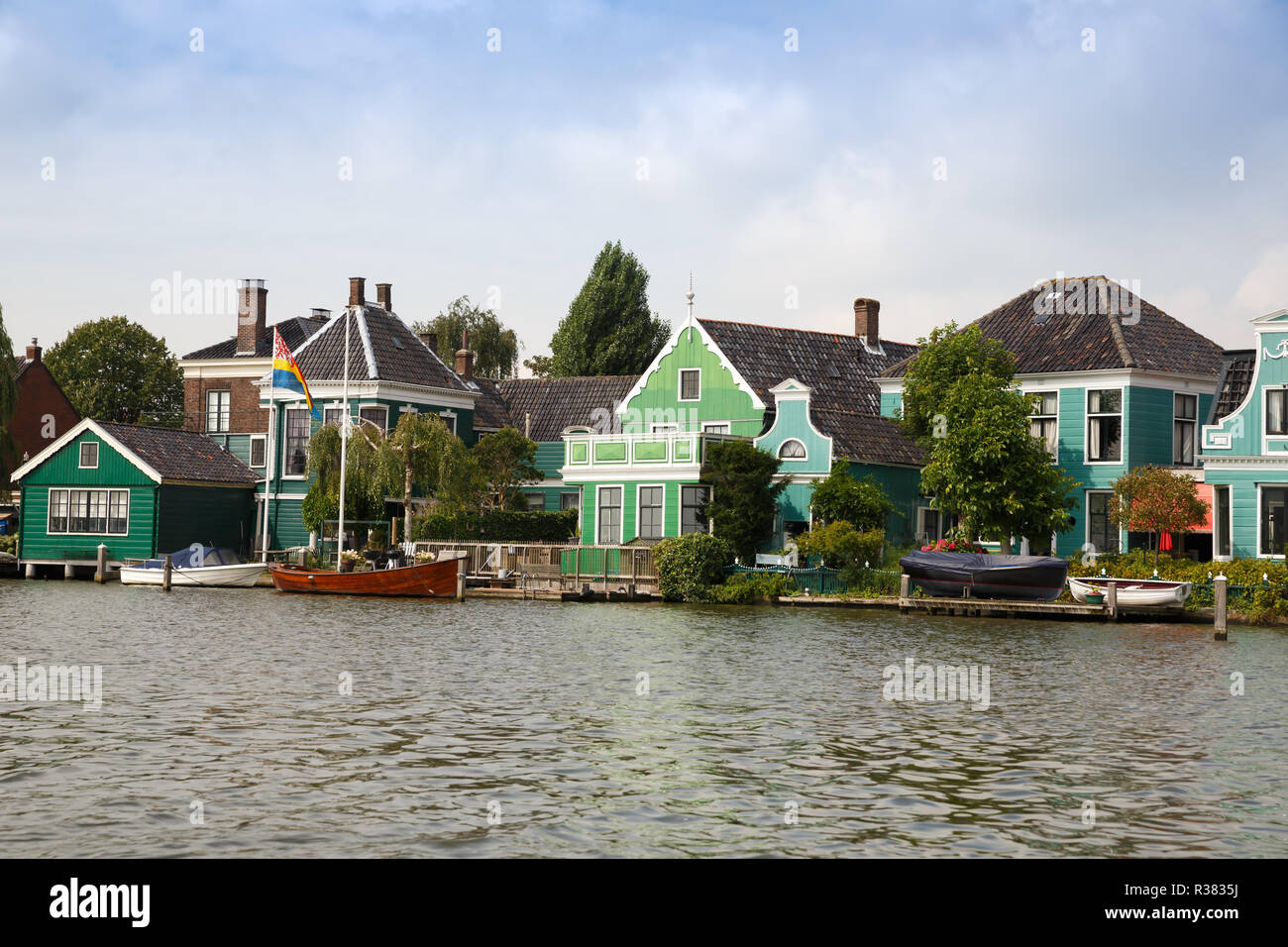 Rural dutch houses hi-res stock photography and images - Alamy