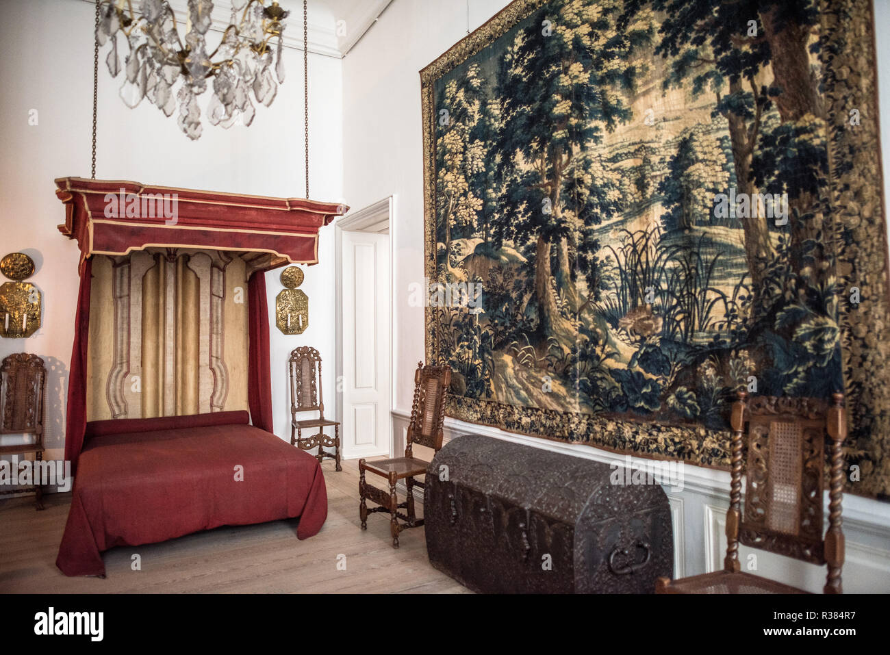 Current version hi-res stock photography and images - Alamy