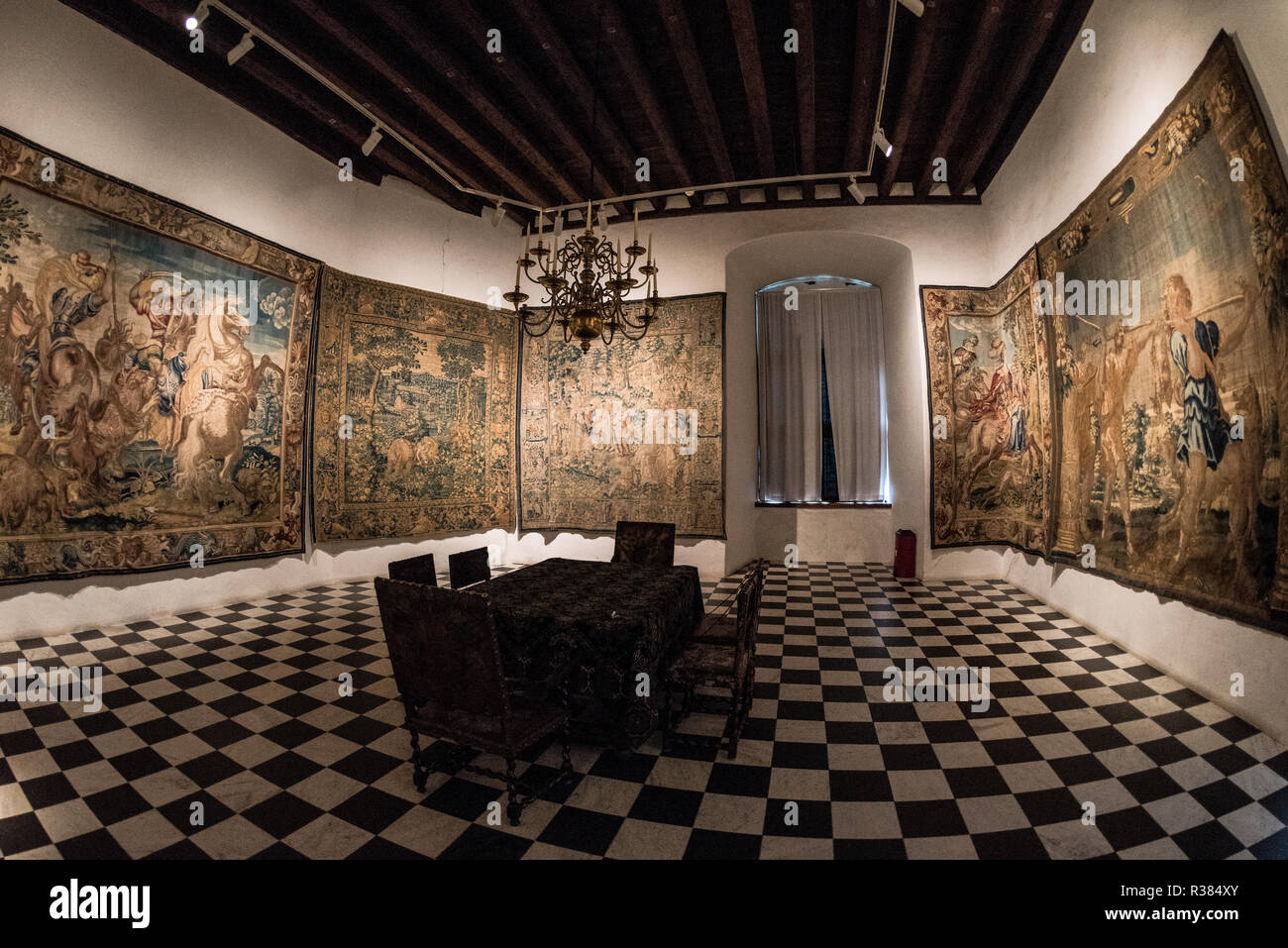 Royal lineage art hi-res stock photography and images - Alamy