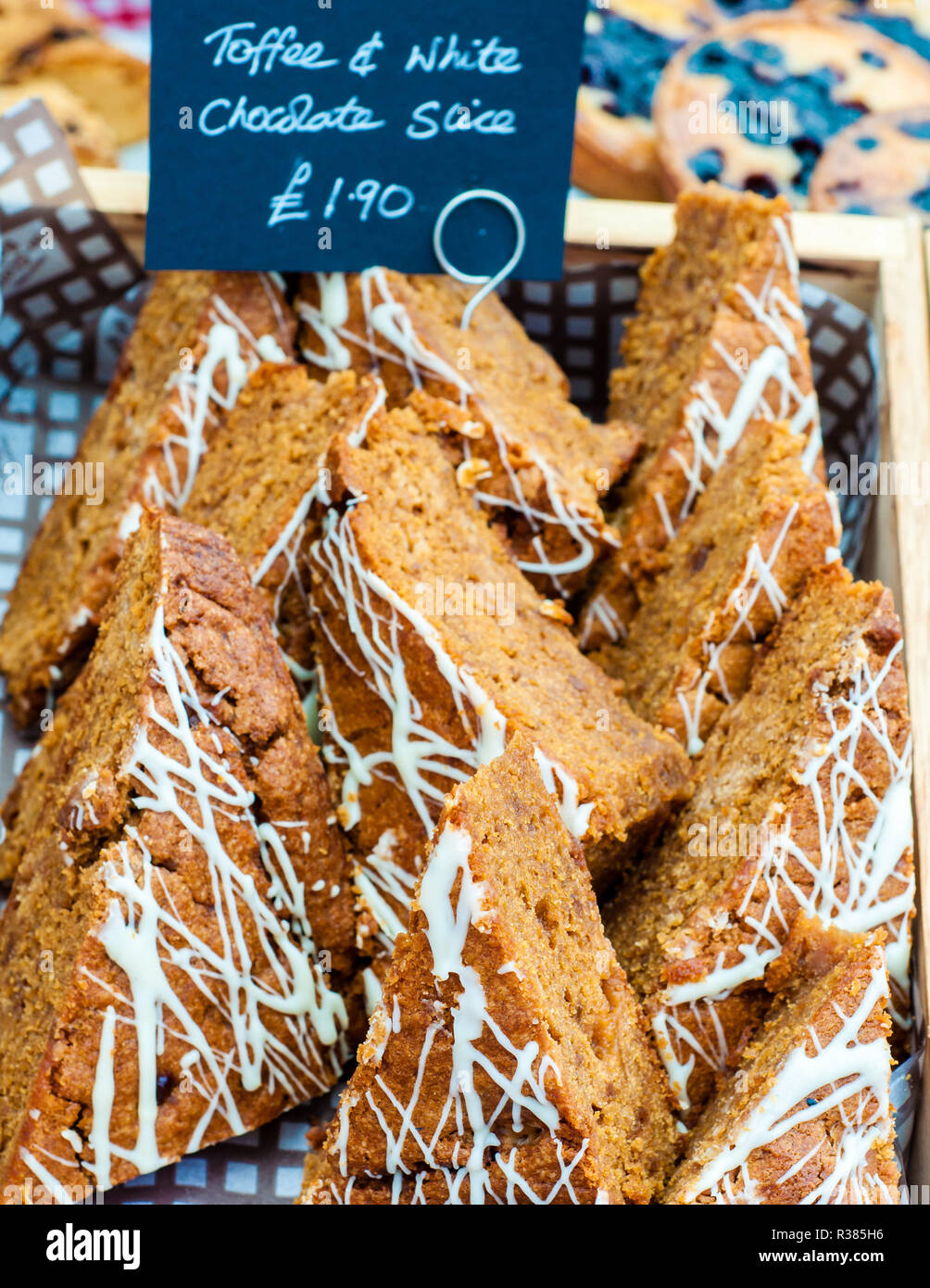 Bakery pound café hi-res stock photography and images - Alamy