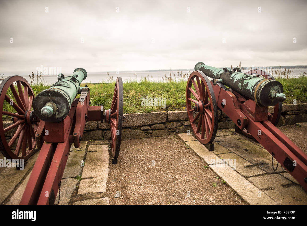 Cannons at hamlets castle hi-res stock photography and images - Alamy