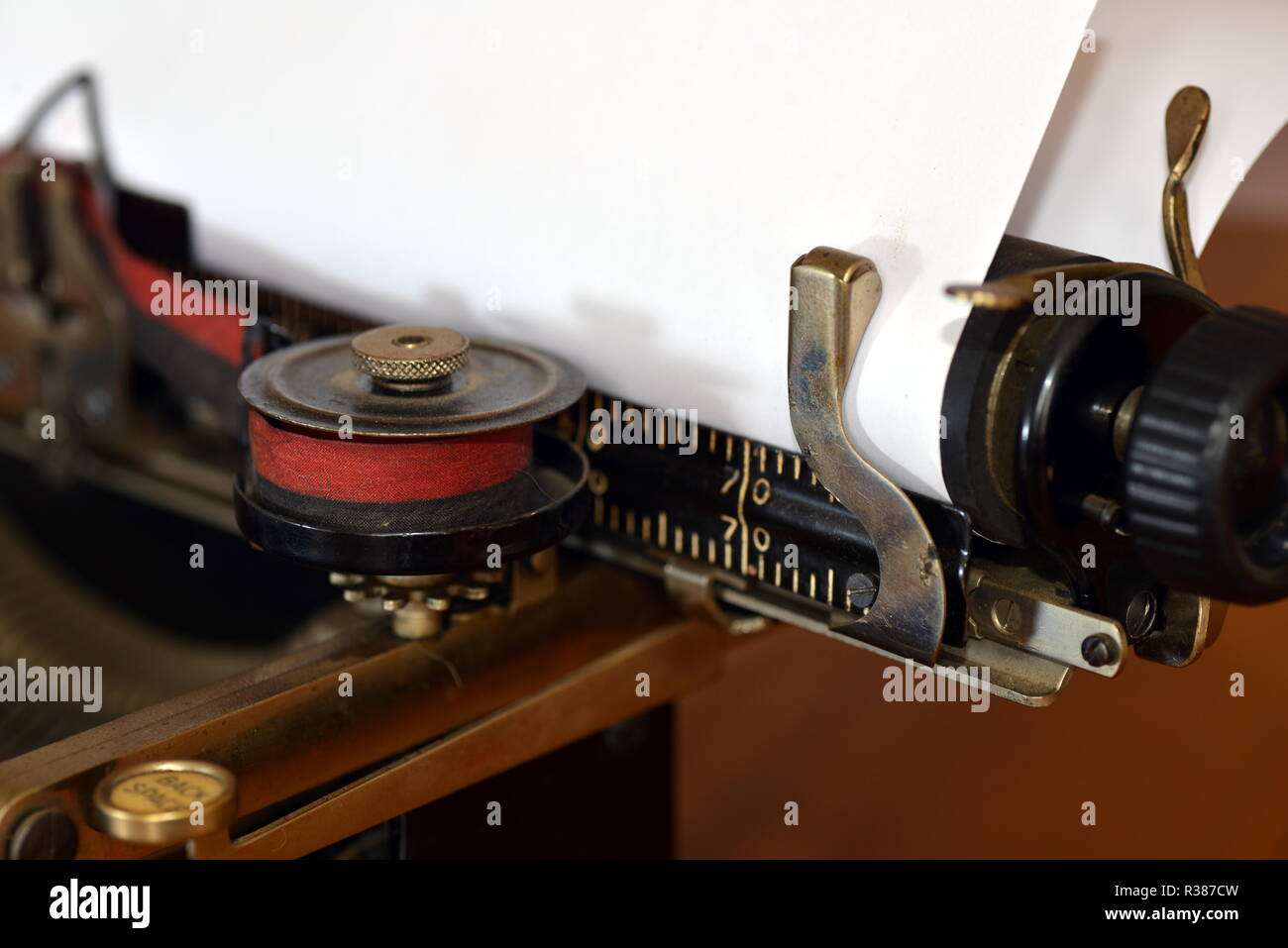 old antique typewriter Stock Photo - Alamy