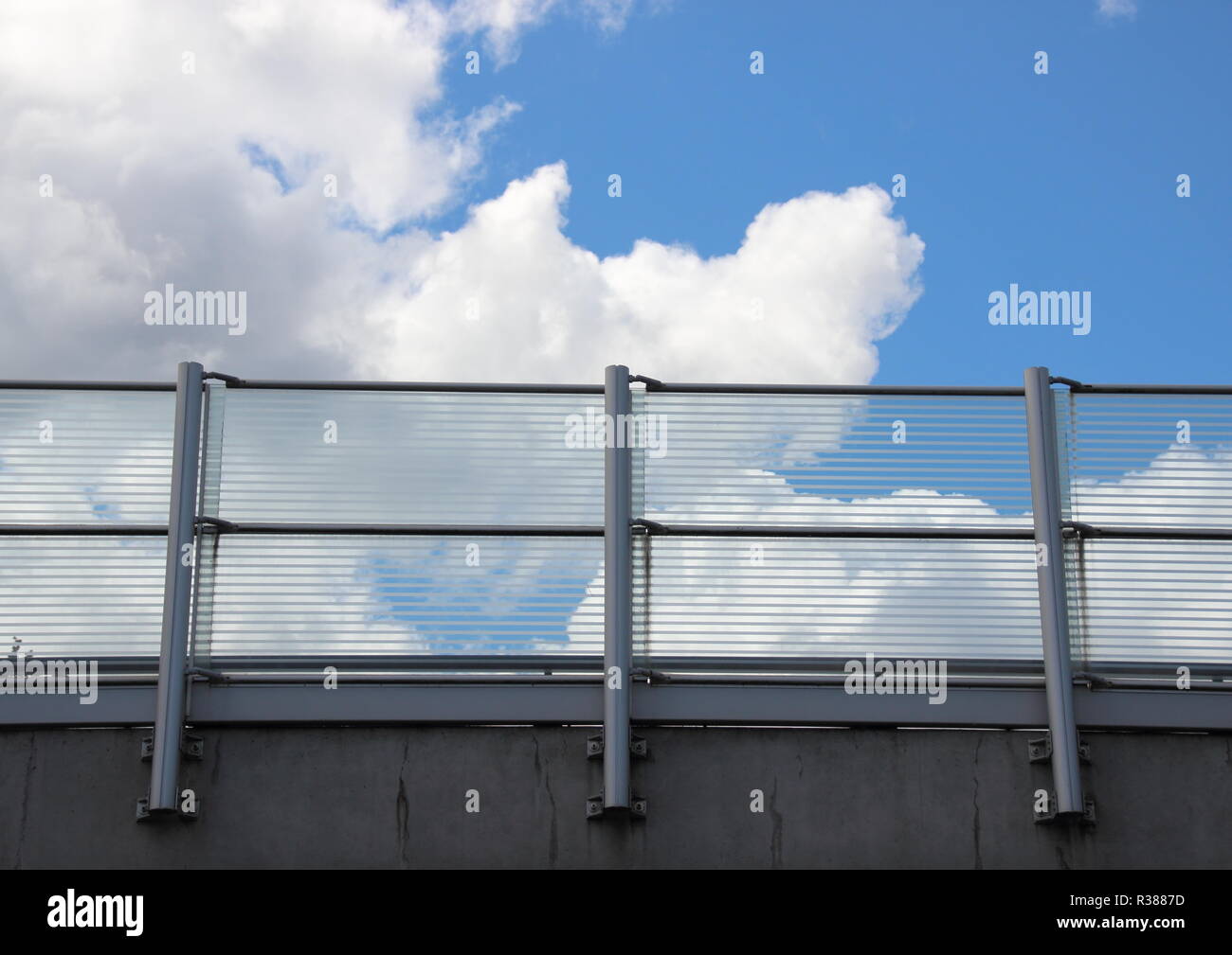 Security glass barrier hi-res stock photography and images - Alamy