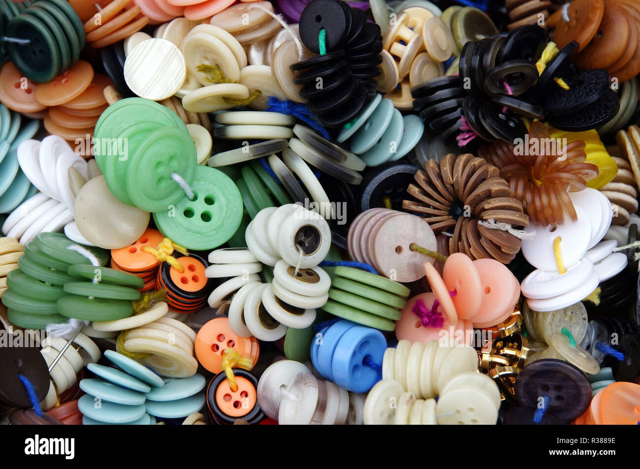 fabrics and haberdashery at the fabric market Stock Photo - Alamy
