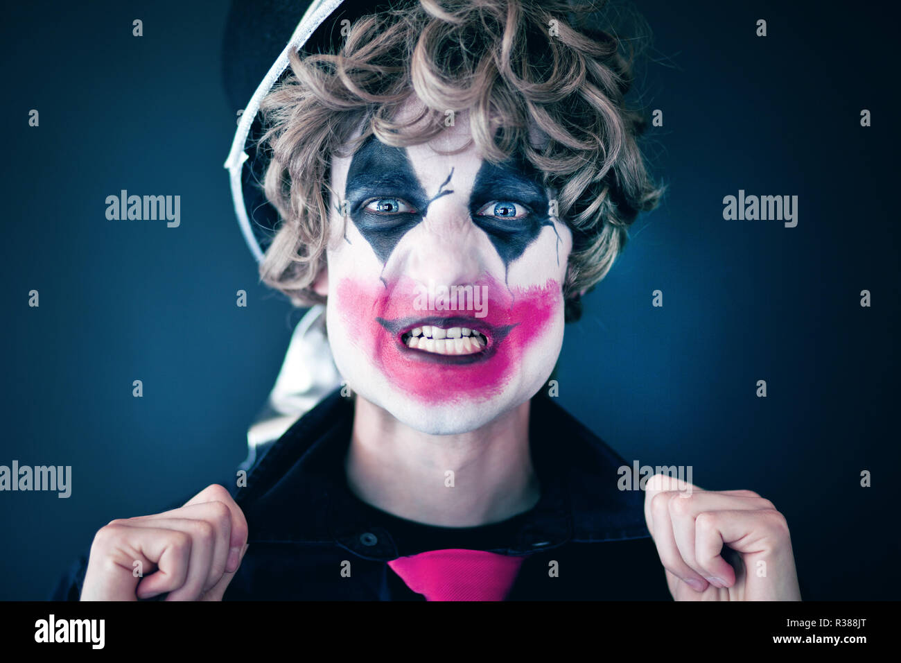Joker hat hi-res stock photography and images - Alamy
