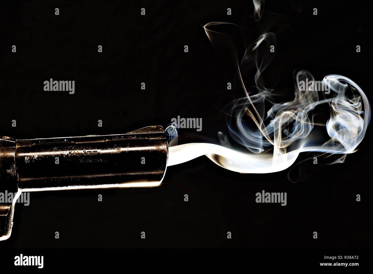 Smoking pistol hi-res stock photography and images - Alamy