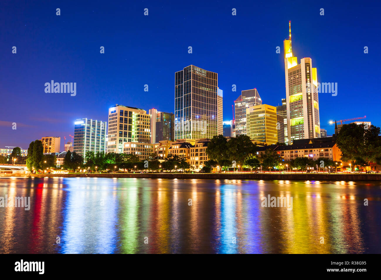 Frankfurt skyline old town hi-res stock photography and images - Alamy