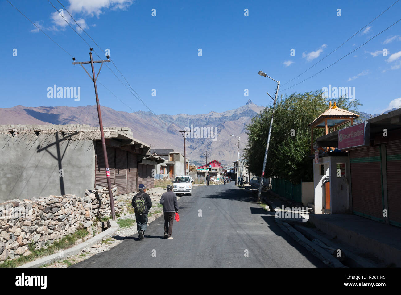 Zanskar house hi-res stock photography and images - Alamy