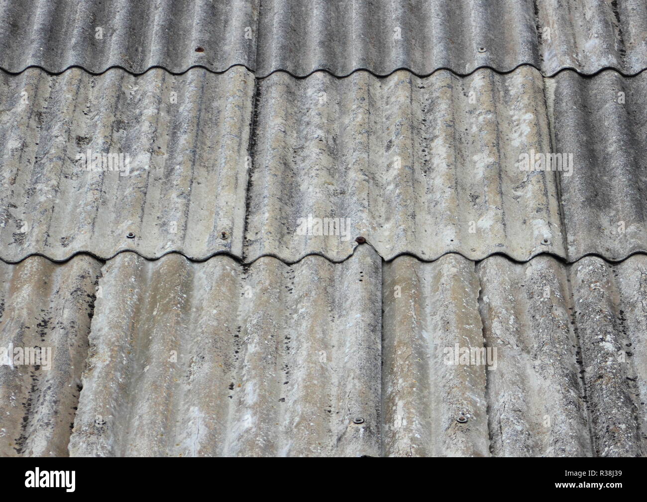 Eternit roof plate hi-res stock photography and images - Alamy