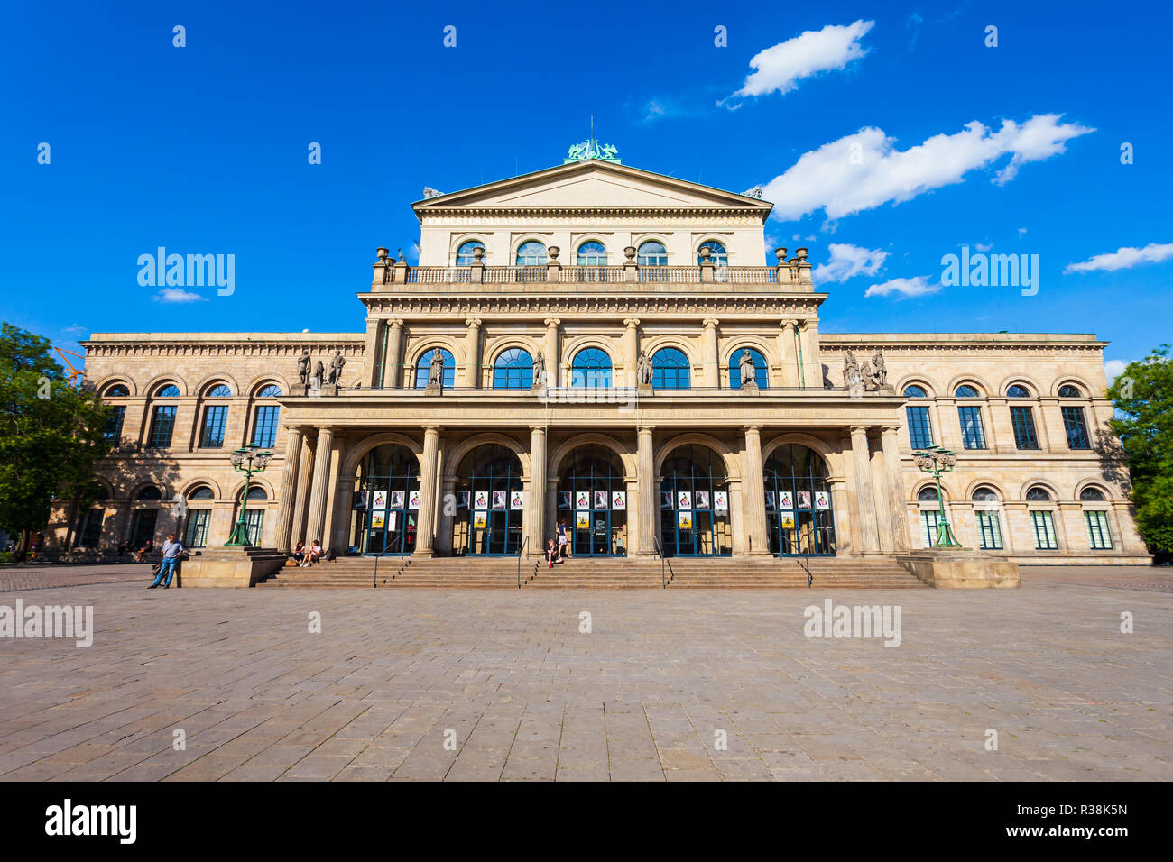 Hannover opera house hi-res stock photography and images - Alamy