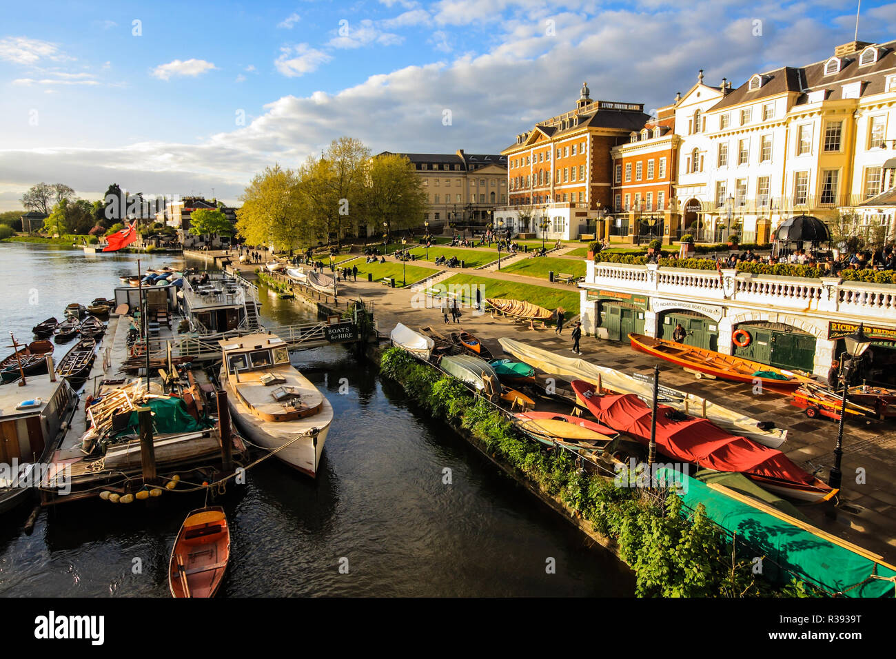 Thames, Riverside, Richmond, London, England Stock Photo - Alamy