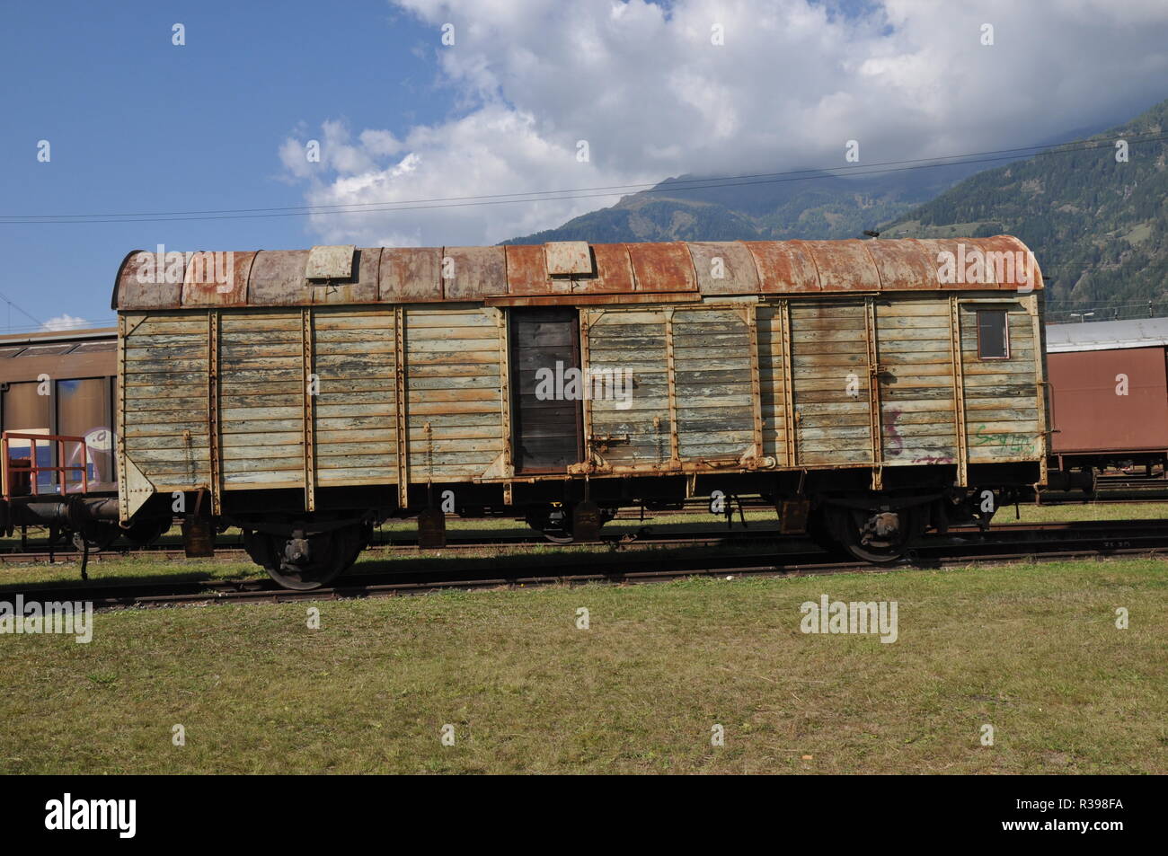 Decommissioned locomotive hi-res stock photography and images - Alamy