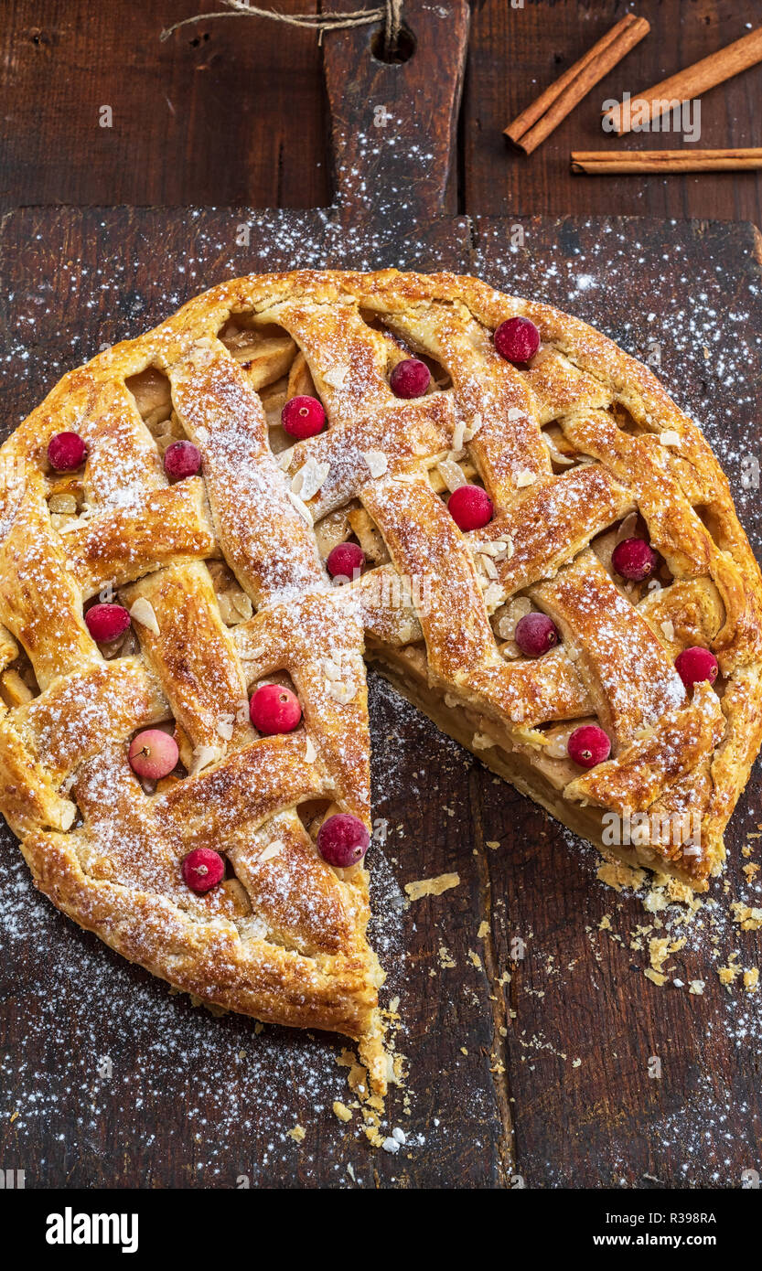 baked round apple pie, top view Stock Photo - Alamy