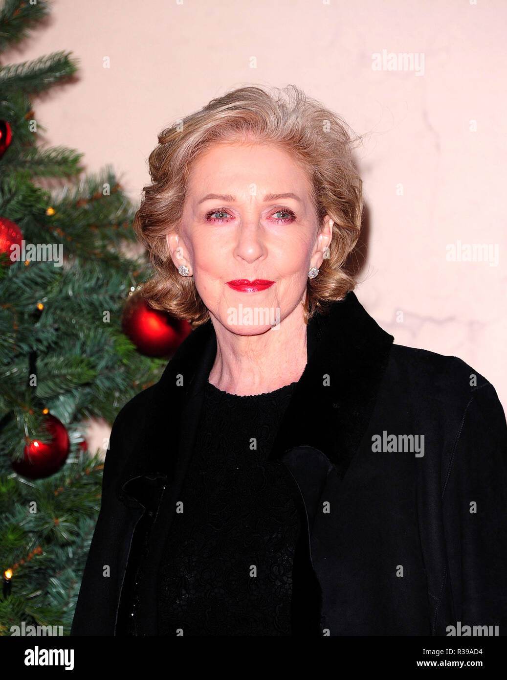 Patricia Hodge High Resolution Stock Photography and Images - Alamy