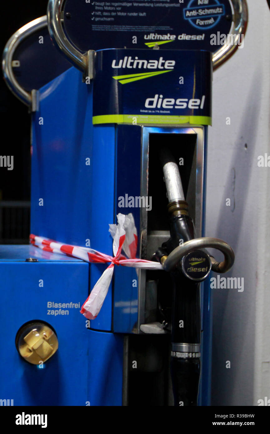 Diesel pump gun hi-res stock photography and images - Alamy