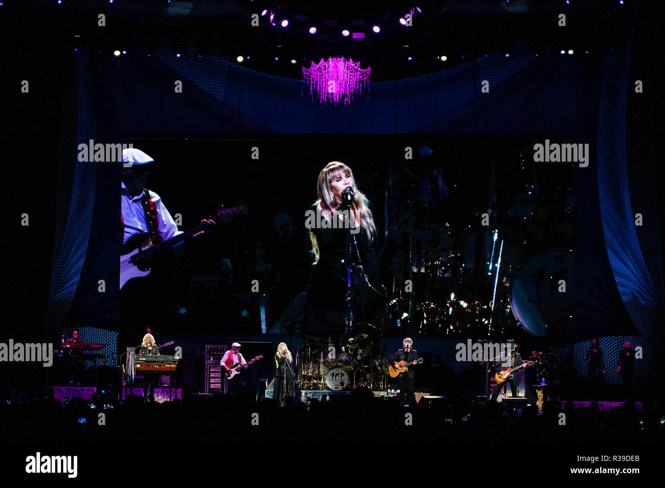 San Jose, California, USA. 21st November, 2018. Fleetwood Mac performs ...