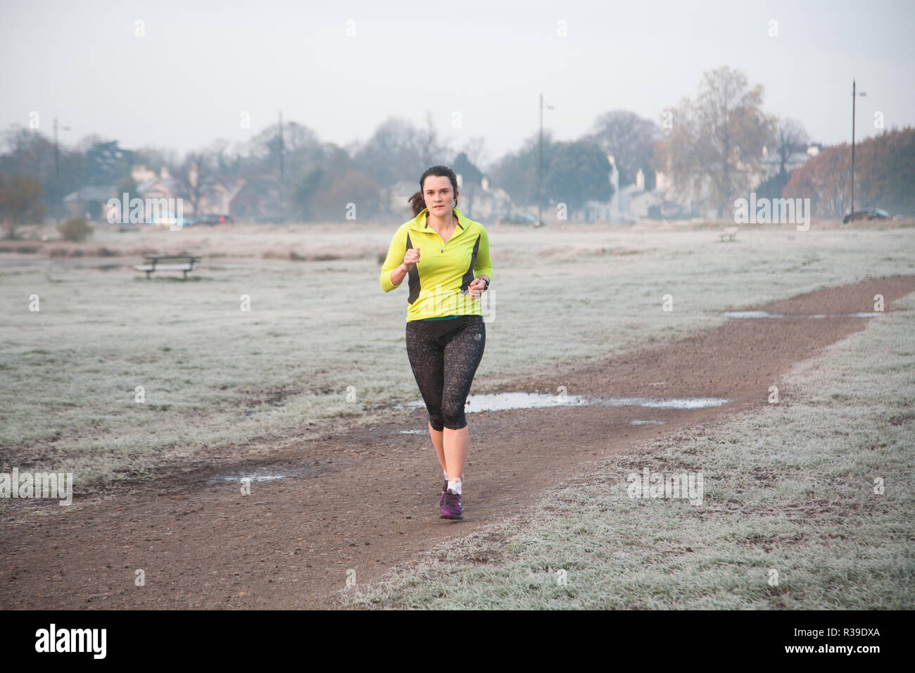 London, UK. 22nd Nov, 2018. Wimbledon landscape covered in frost on a ...