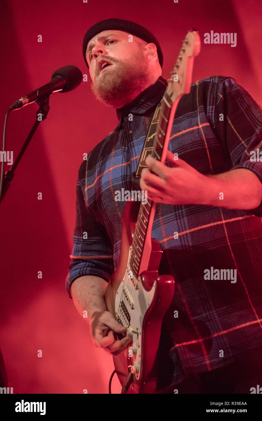Tom walker singer 2018 hi-res stock photography and images - Alamy