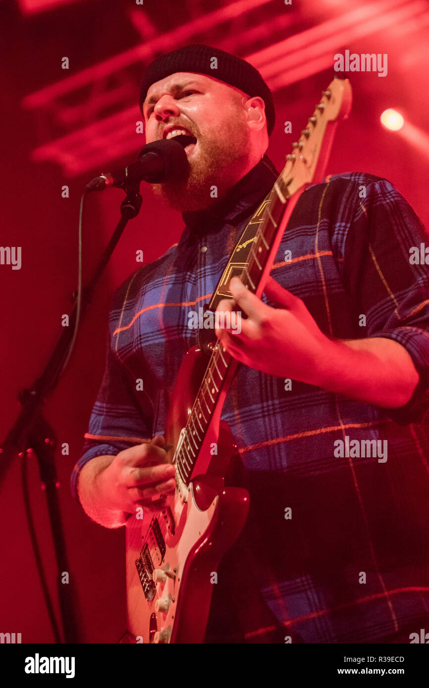 Tom walker singer 2018 hi-res stock photography and images - Alamy