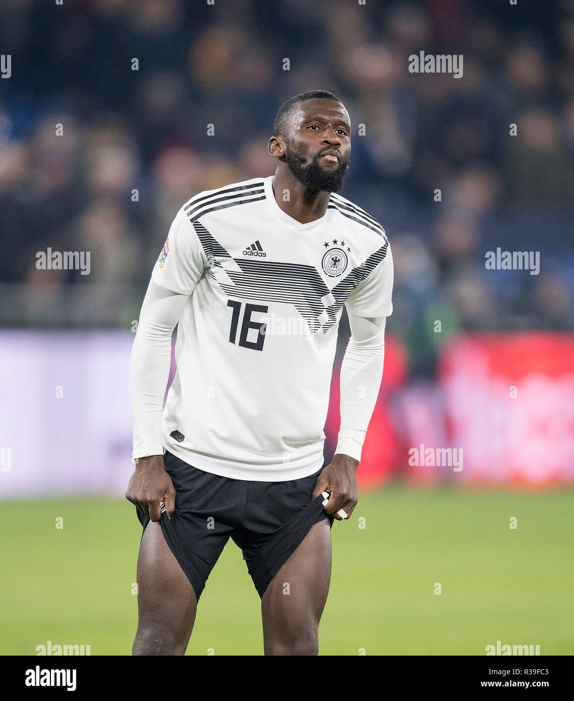 Gelsenkirchen, Deutschland. 19th Nov, 2018. Antonio RUEDIGER (Rudiger ...