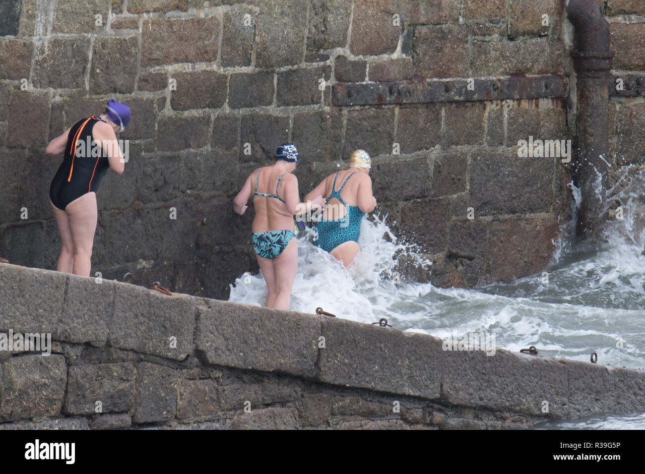 Daily dip hi-res stock photography and images - Alamy