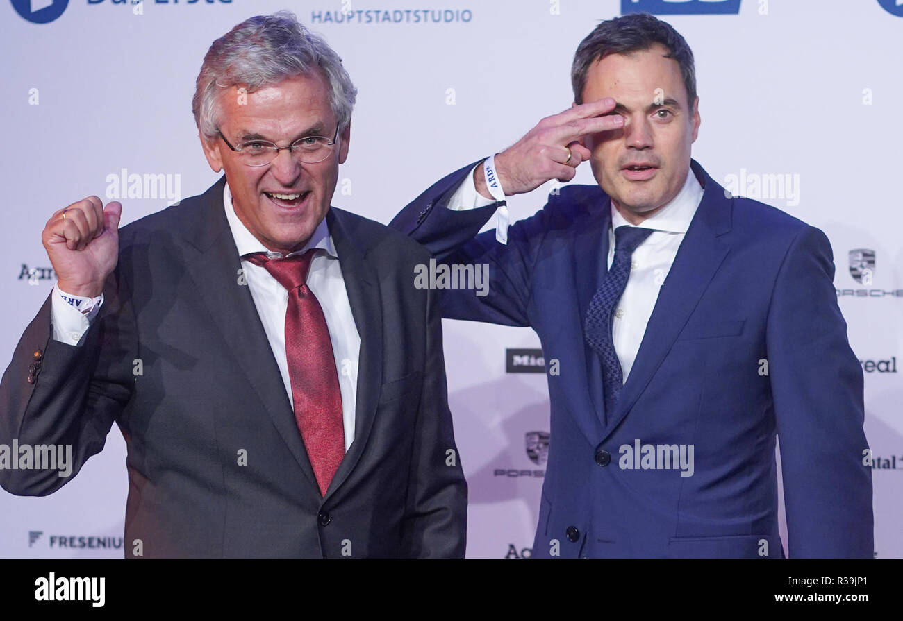 Berlin, Germany. 22nd Nov, 2018. Peter Frey (l), ZDF Editor-in-Chief ...