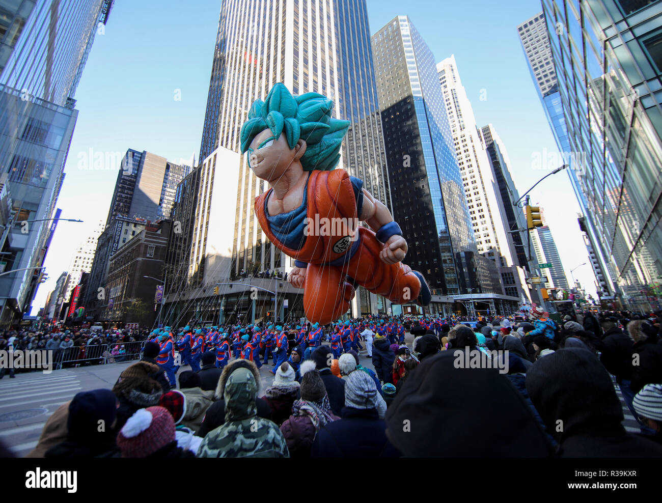 Goku hi-res stock photography and images - Alamy