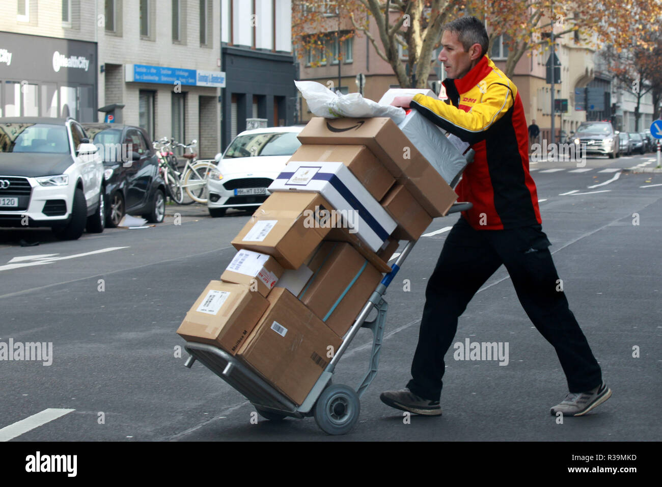 Dhl employee hi-res stock photography and images - Alamy