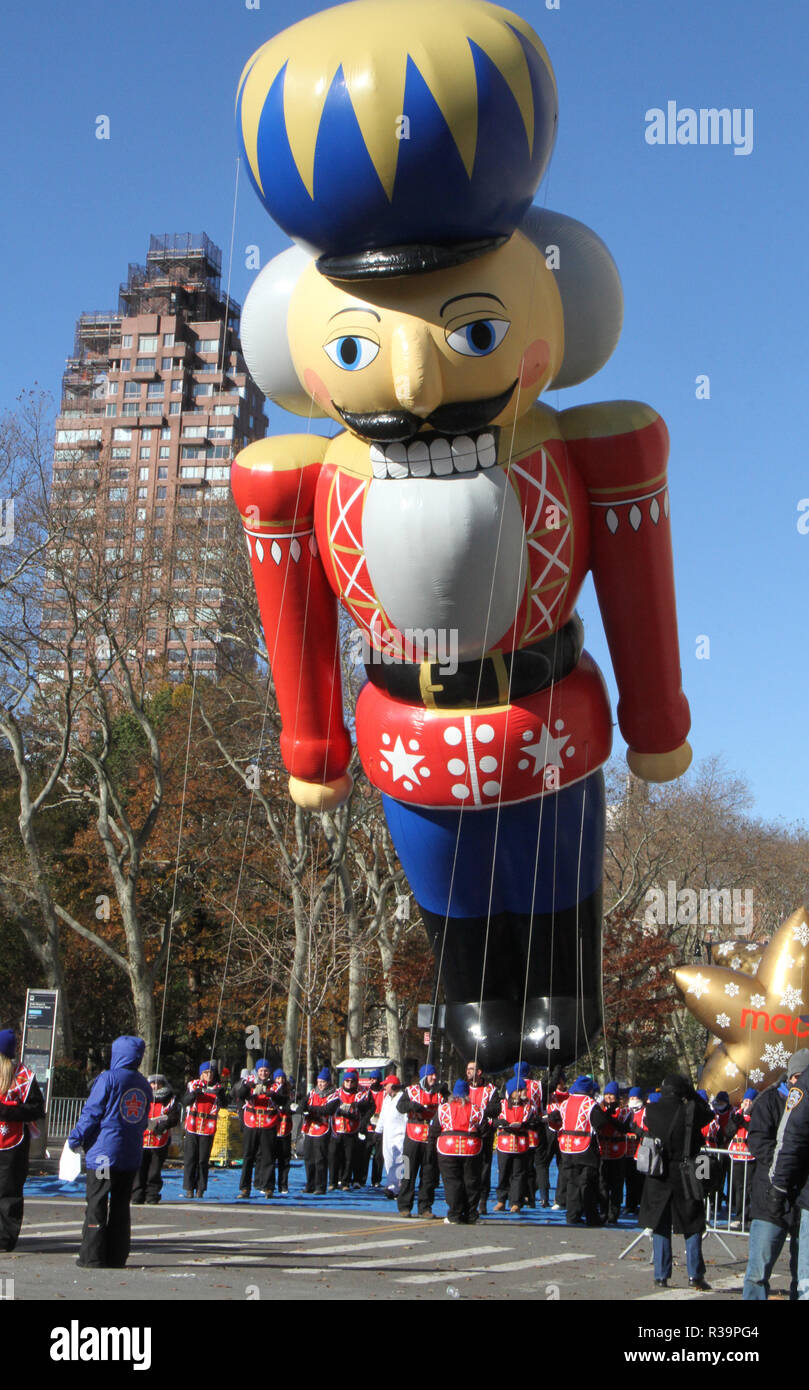 Nutcracker balloon hi-res stock photography and images - Alamy