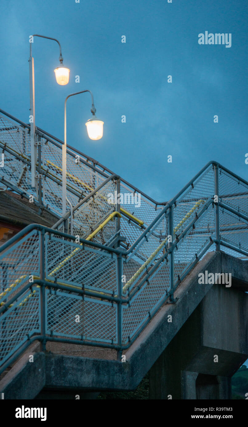 Pedestrian bridge walkway hi-res stock photography and images - Alamy