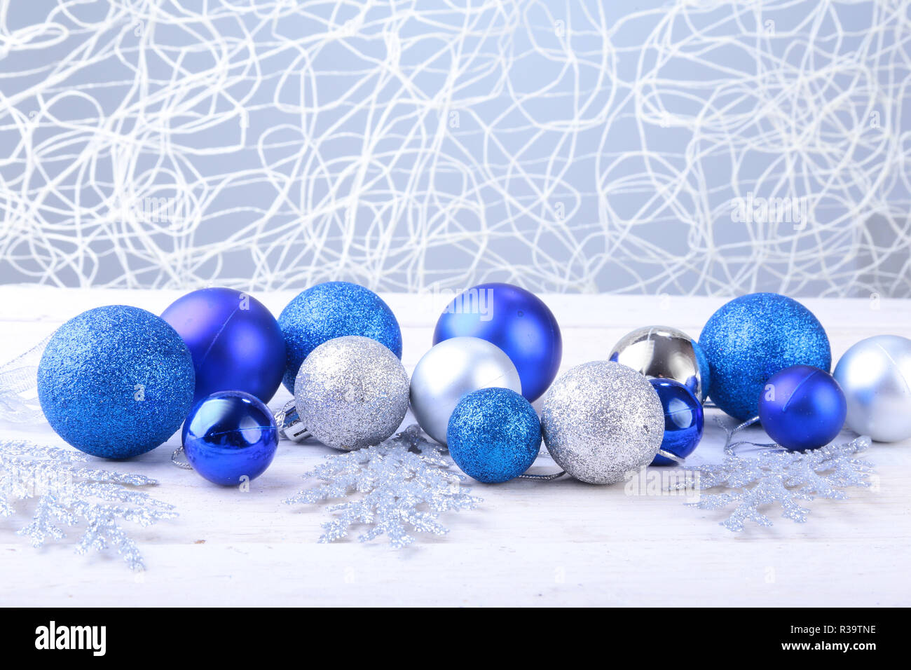 Sparkle background blue silver hi-res stock photography and images - Alamy