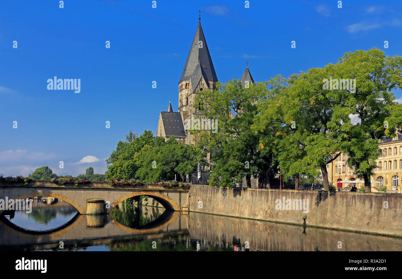 Temple neuf de metz hi-res stock photography and images - Alamy