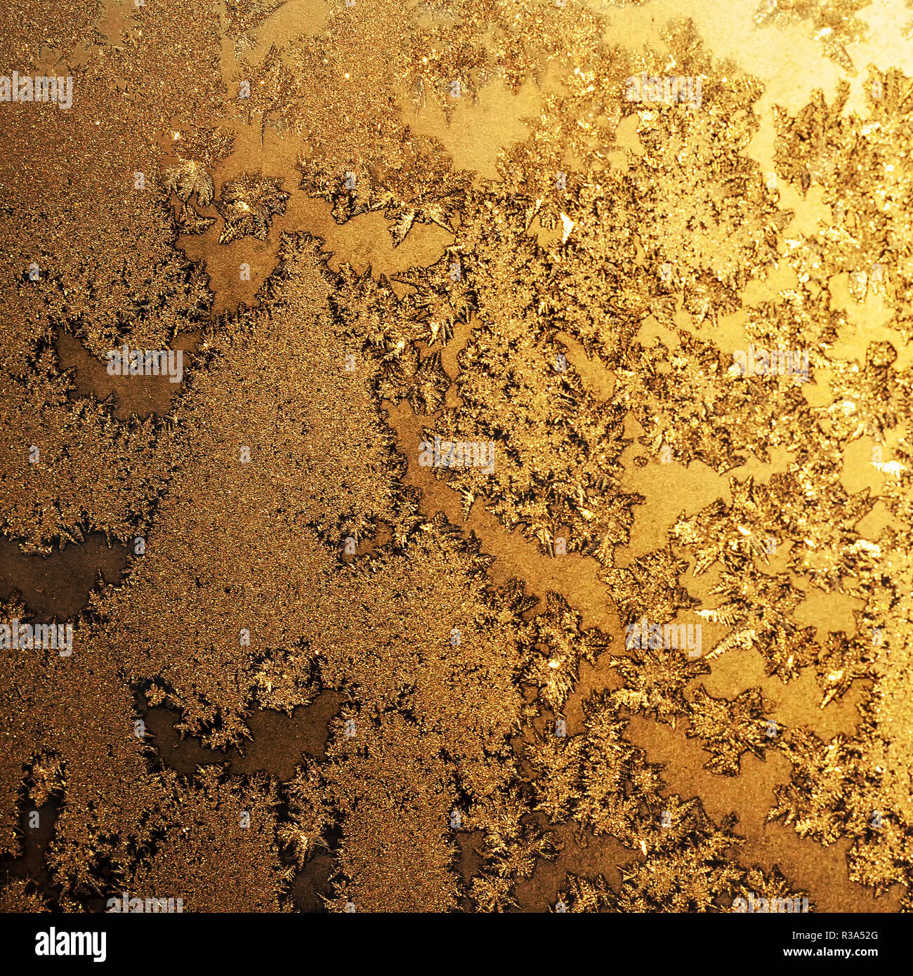 Golden glass pane texture hi-res stock photography and images - Alamy