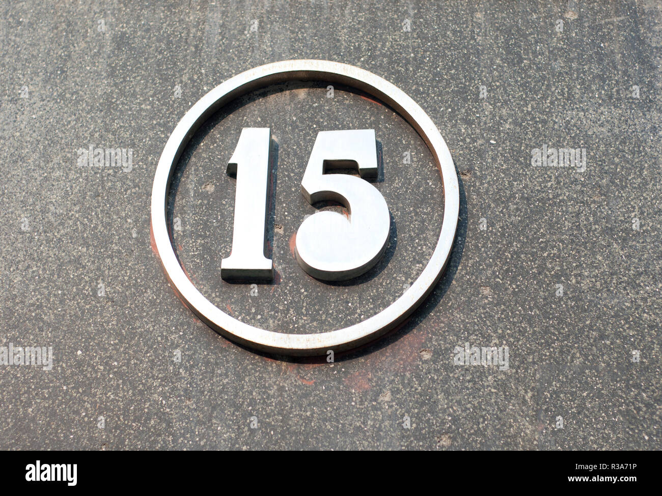 Metal relief figures hi-res stock photography and images - Alamy