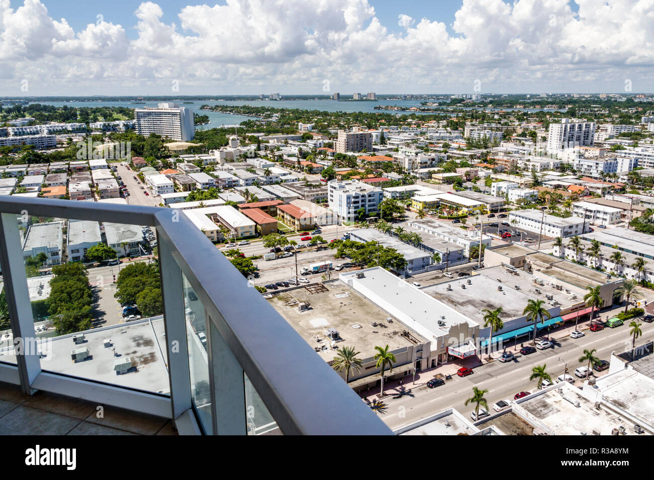 Glass balcony railing hi-res stock photography and images - Alamy