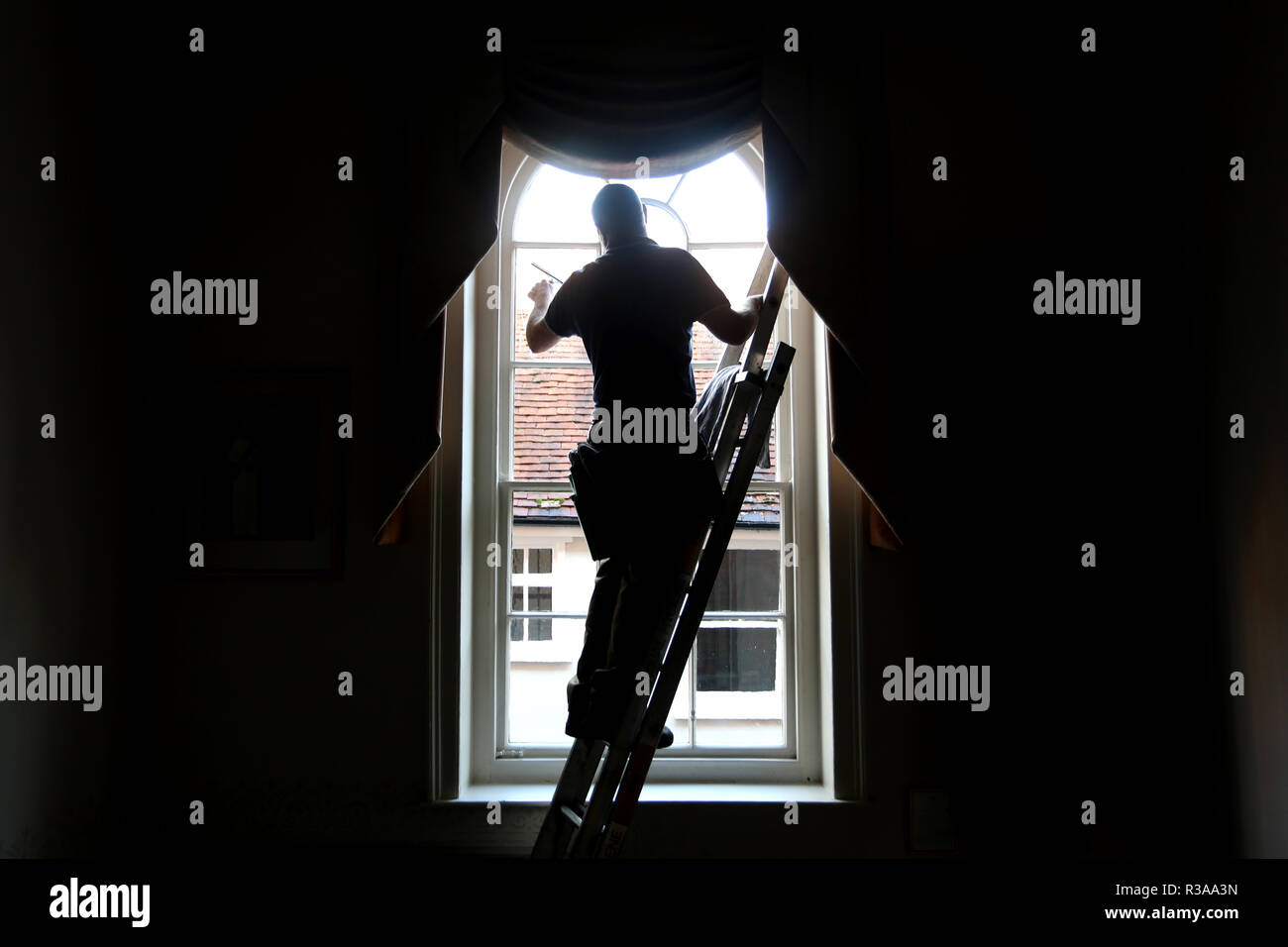 Window cleaning ladder hi-res stock photography and images - Alamy