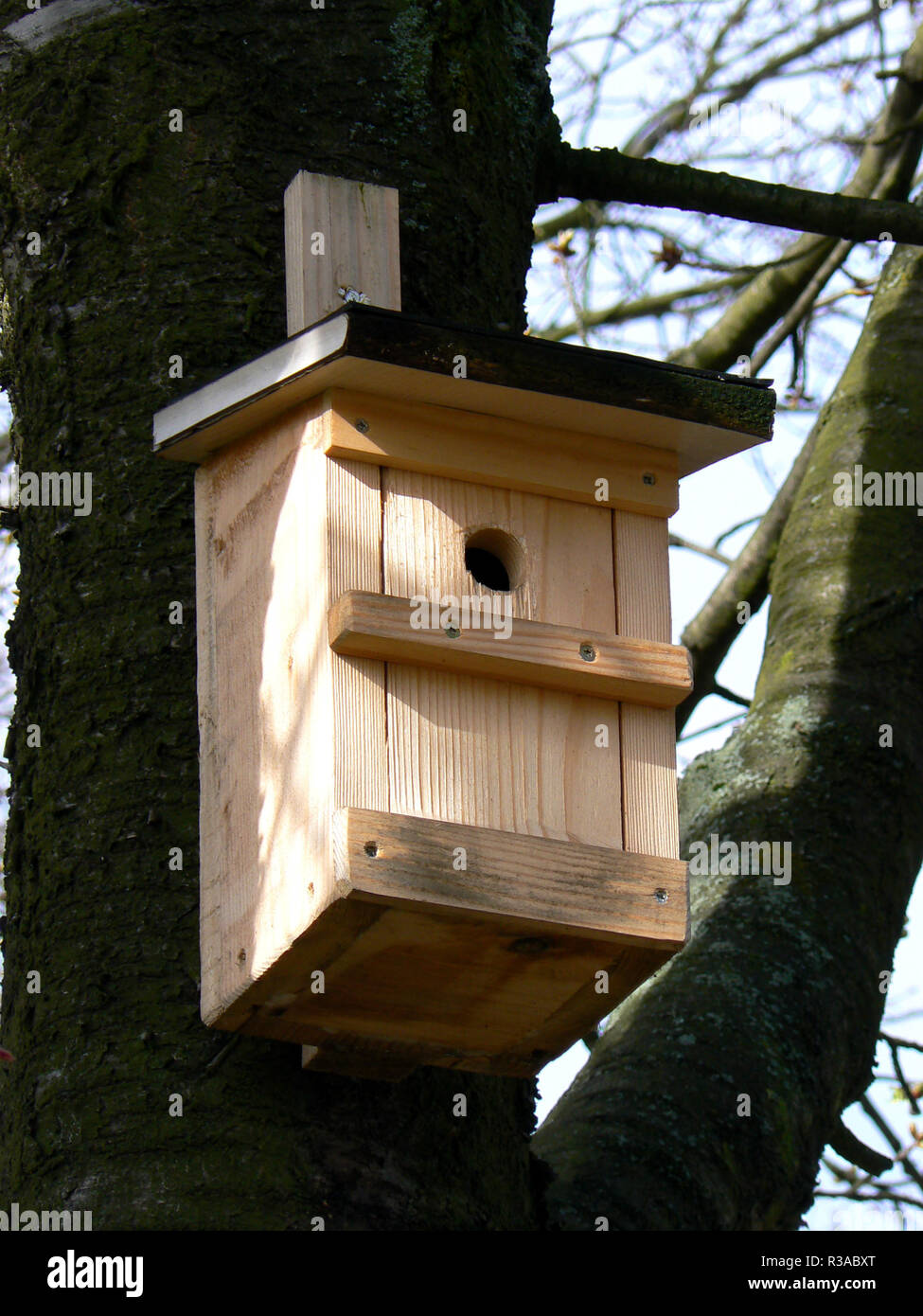nesting box,nesting aid Stock Photo - Alamy