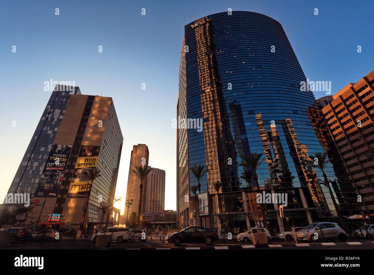 Israel diamond exchange district hi-res stock photography and images ...