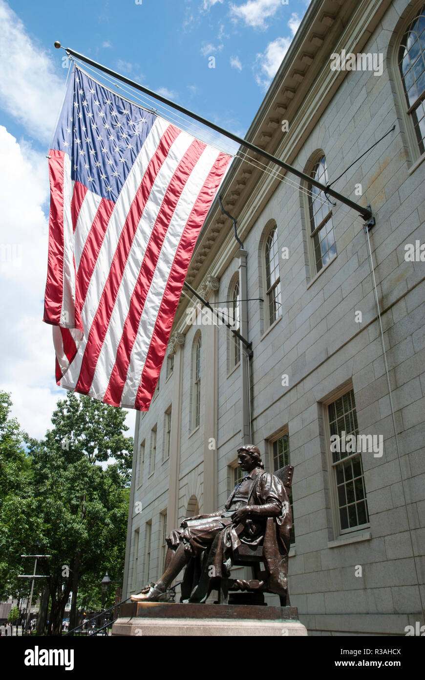 Harvard flag hi-res stock photography and images - Alamy