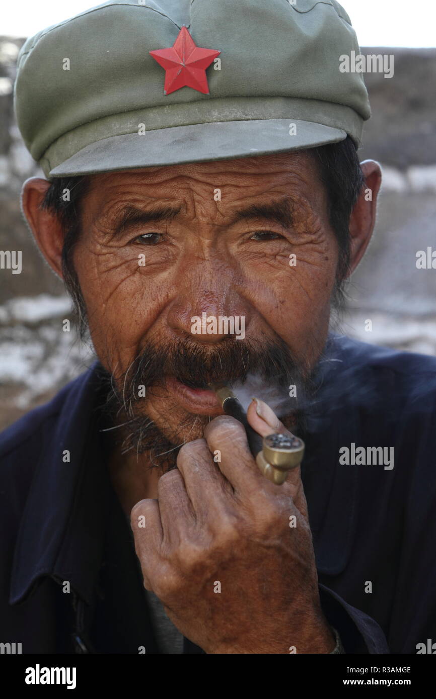 China alter mann hi-res stock photography and images - Alamy