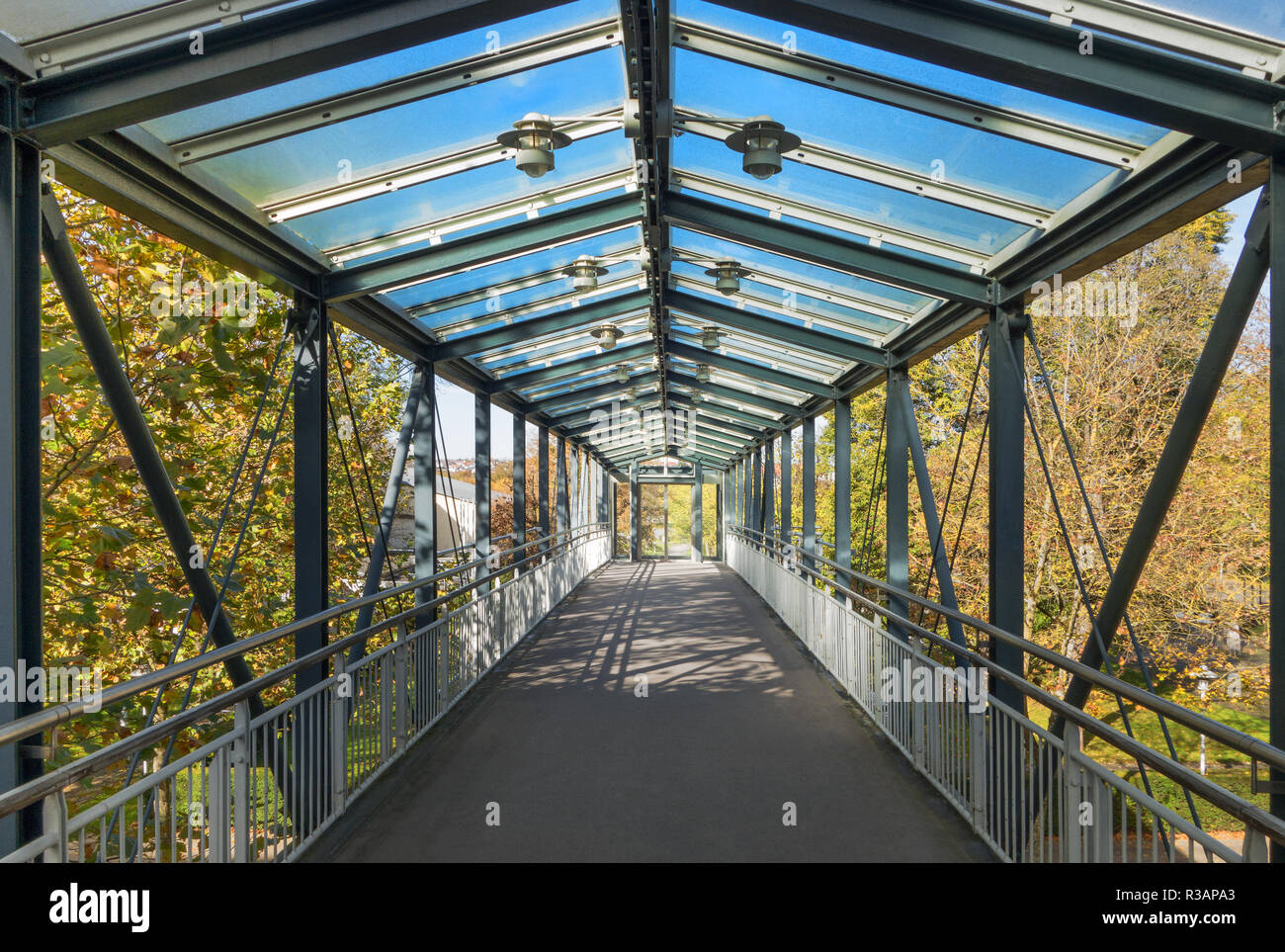 Half open elevator hi-res stock photography and images - Alamy