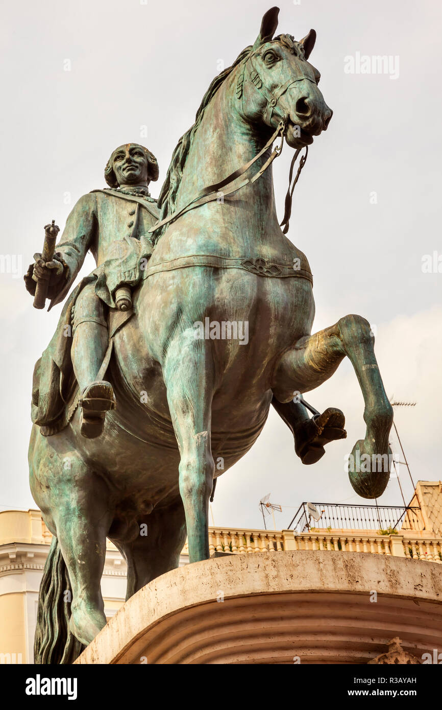 Bazan stone hi-res stock photography and images - Alamy