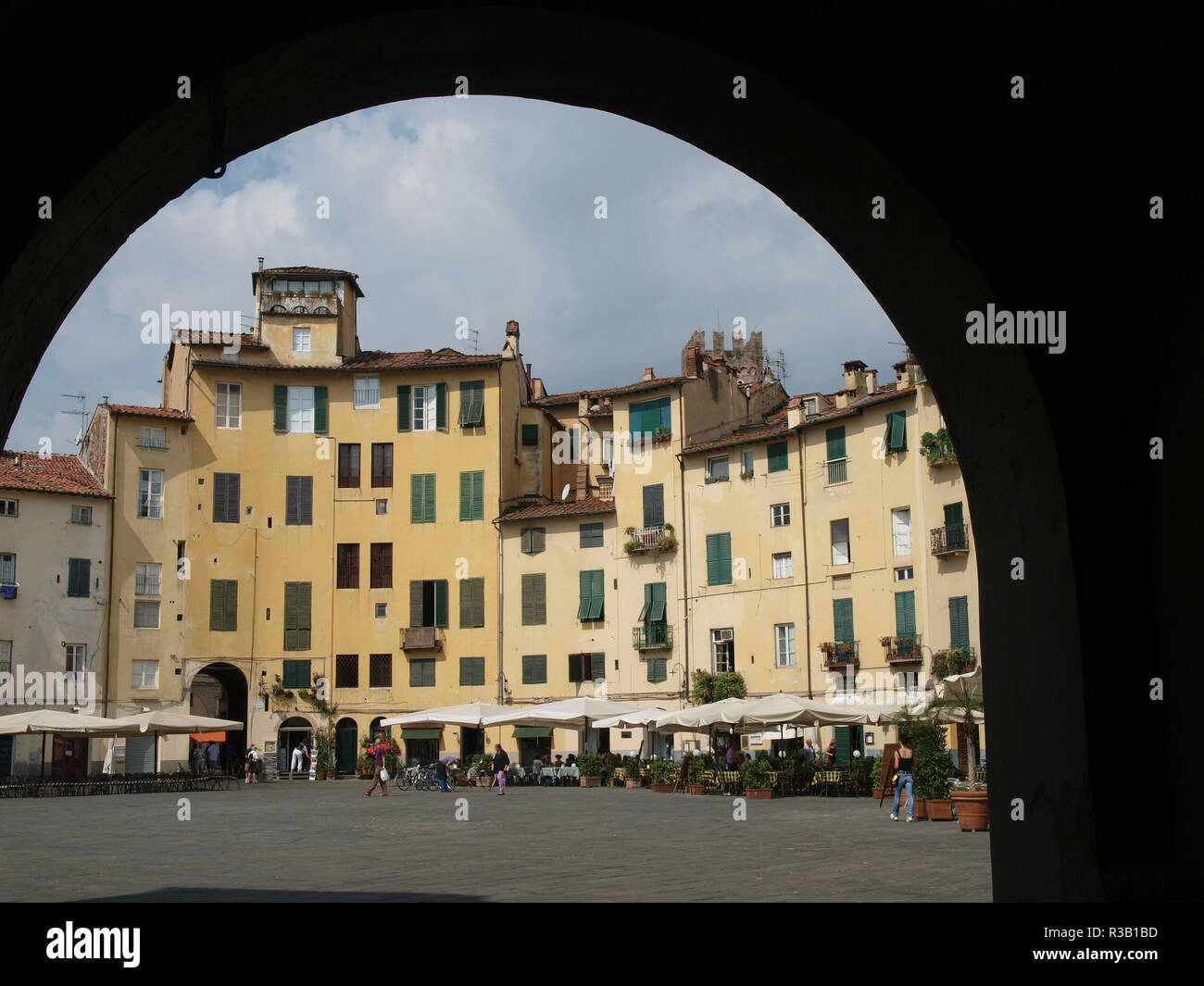 Typical lucca houses hi-res stock photography and images - Alamy