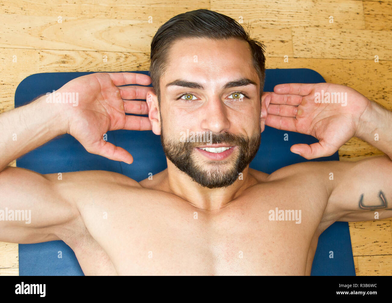 exercise abdominal muscles Stock Photo - Alamy