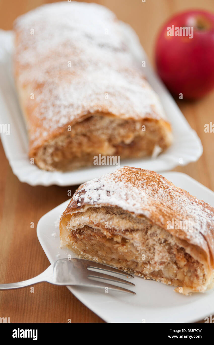 German strudel with apples Stock Photo - Alamy