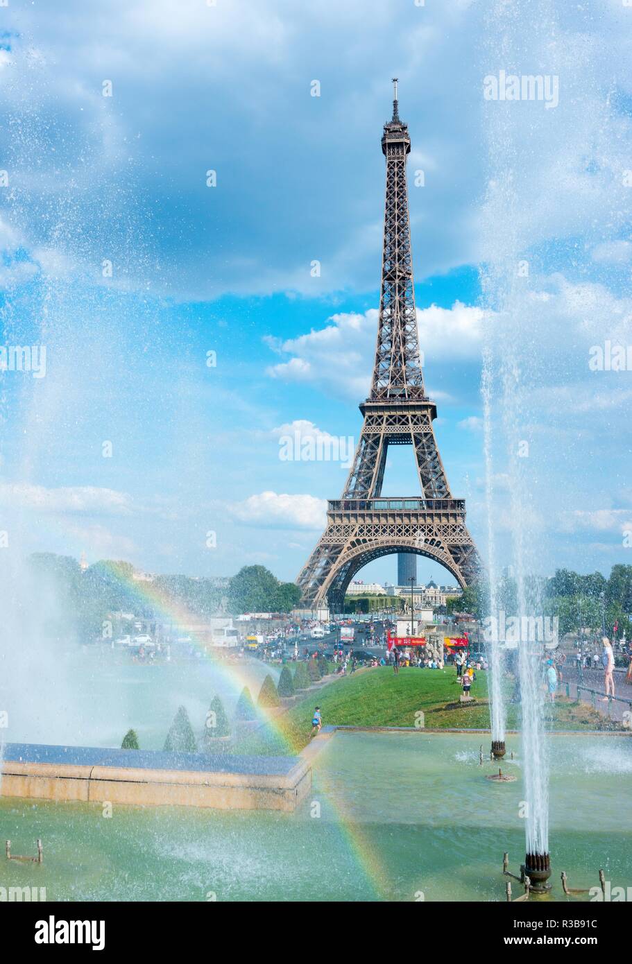 Eiffel Tower, Fountain with rainbow, Paris, France Stock Photo - Alamy
