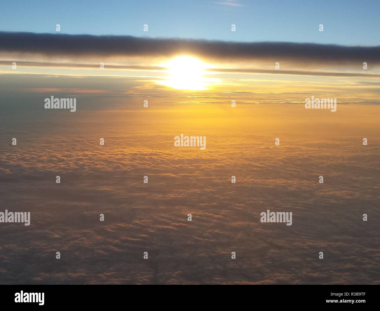 sun goes down Stock Photo - Alamy