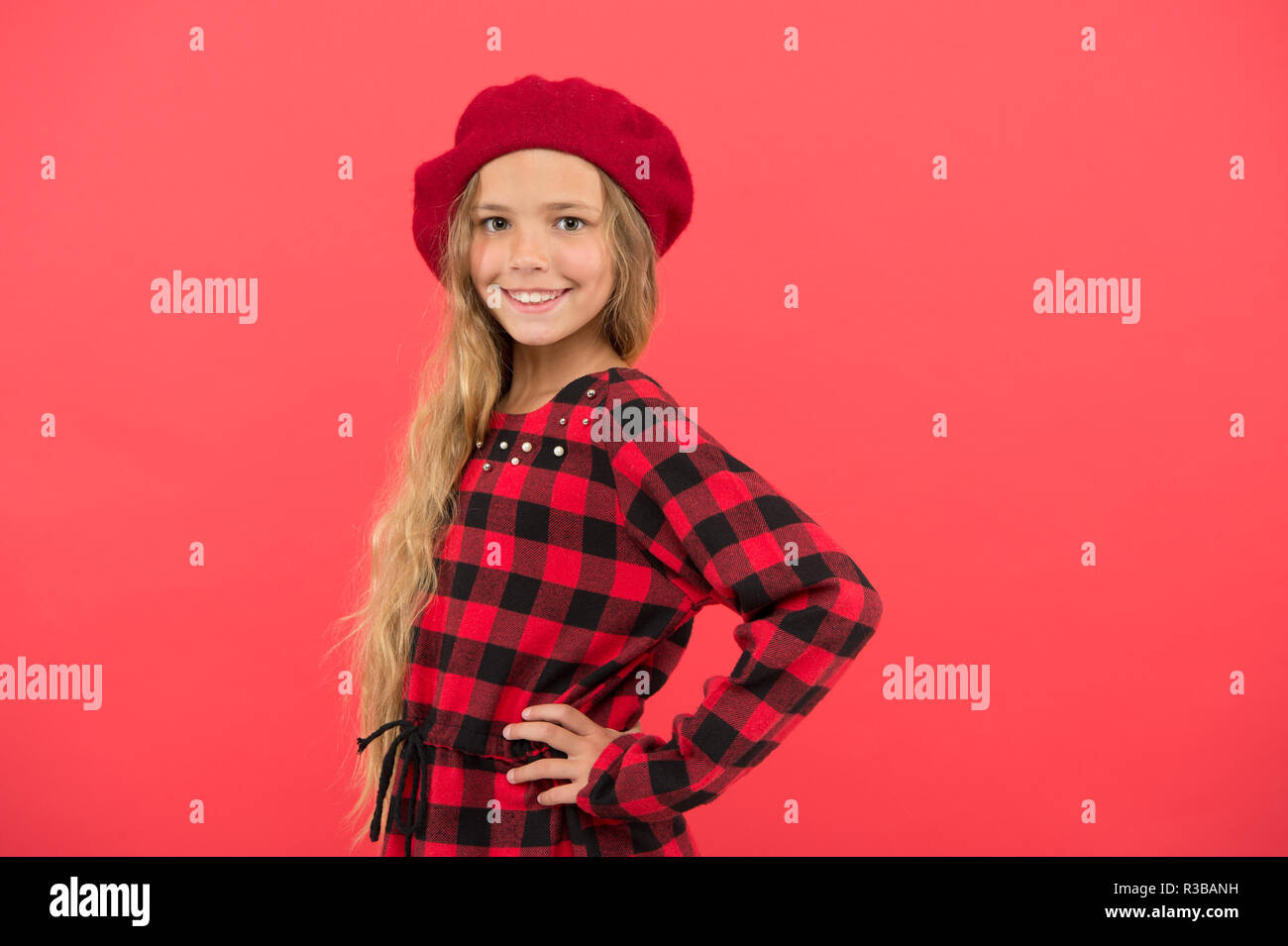 How to wear french beret. Beret style inspiration. How to wear beret ...