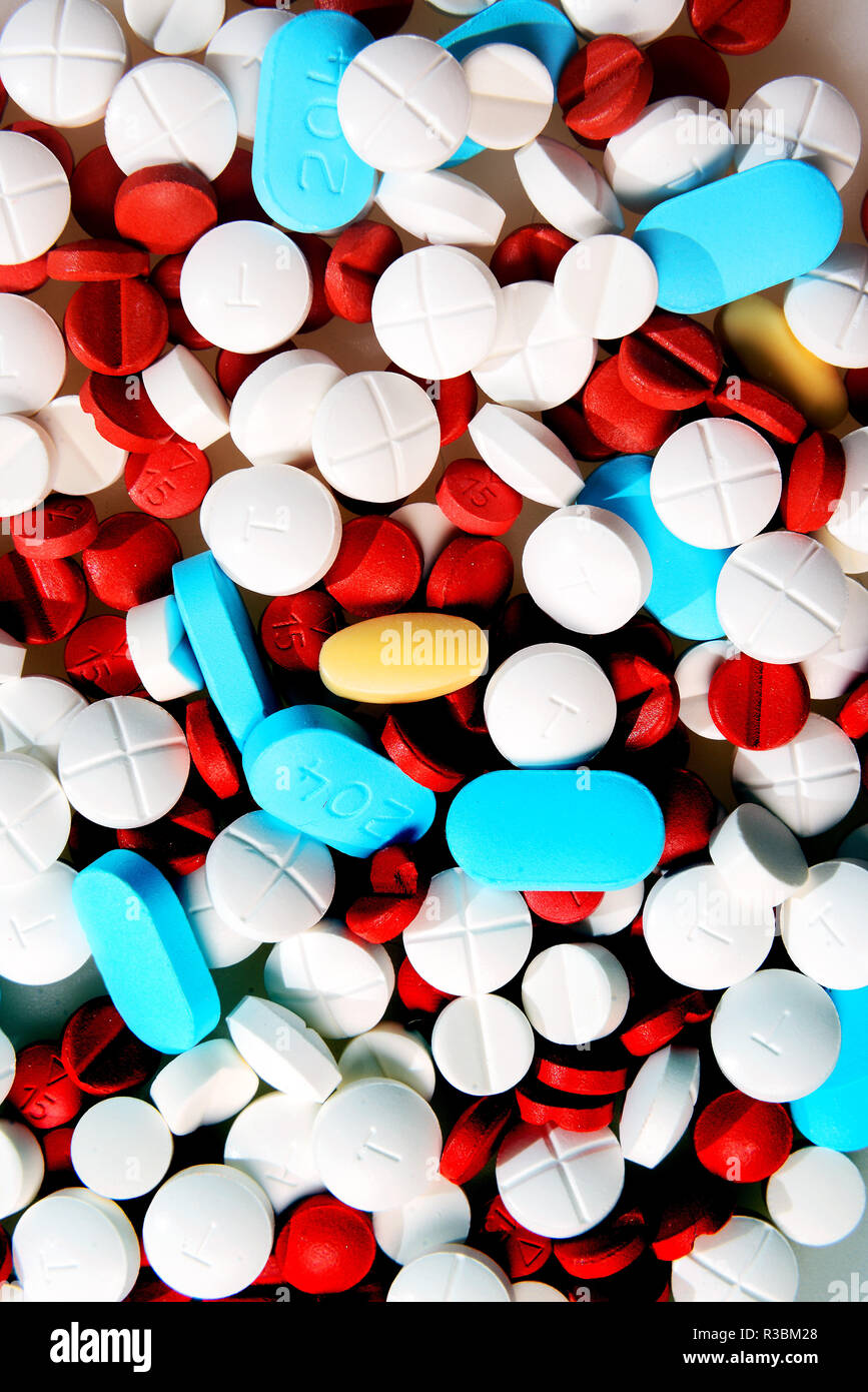 pills and tablets Stock Photo - Alamy