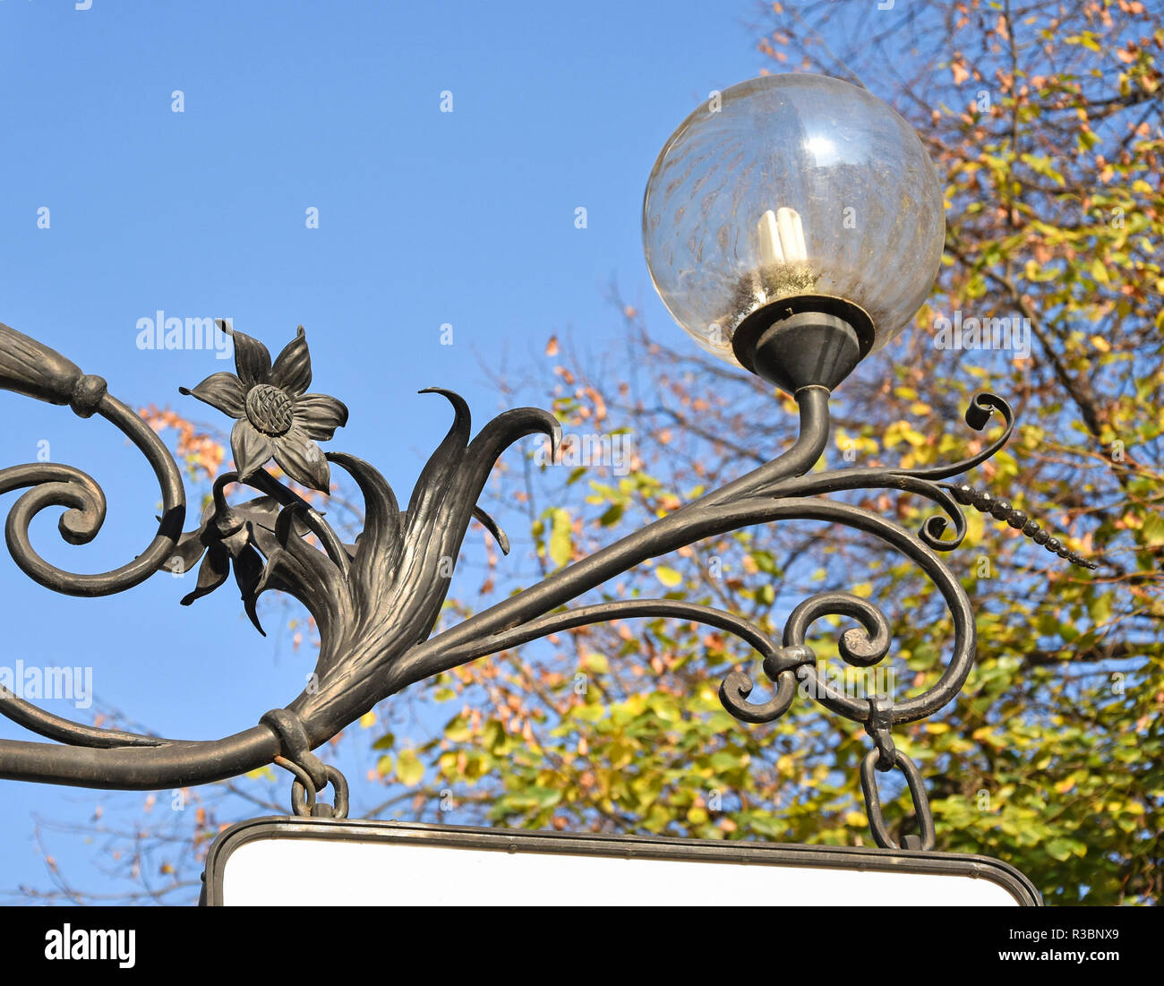 Ornate street light on the building Stock Photo - Alamy